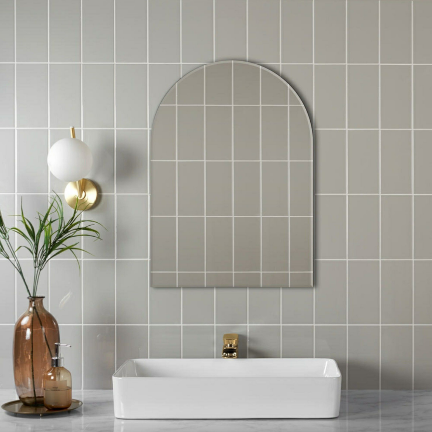 Liso Light Grey Gloss 200x100x7mm – TF TILES